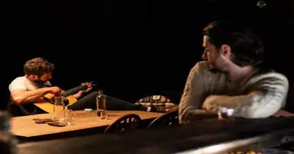 A Night Like This - Filme 2025 - Dir. Liam Calvert | Filmelier