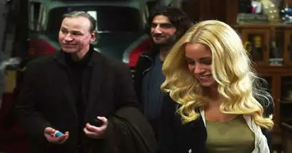 I limouzina: Komodia parexigiseon - Movie 2013 | Filmelier