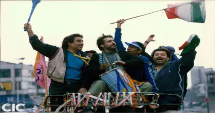 The Blue Triangle - Movie 2000 - Dir. Hadi Saber | Filmelier